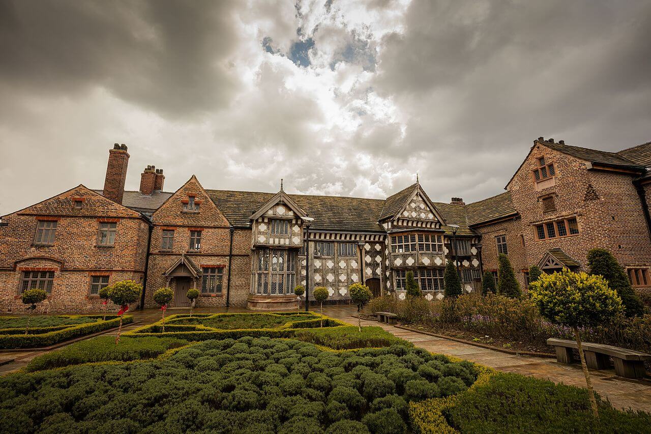 20 Castles & Stately Homes Near Manchester – Visit European Castles