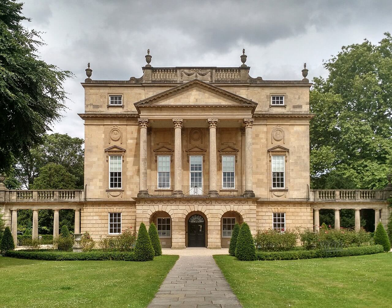 The Best Stately Homes Near Bath - Visit European Castles
