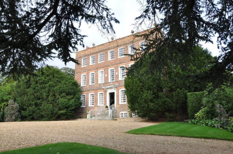 The Best Stately Homes in Bedfordshire – Visit European Castles