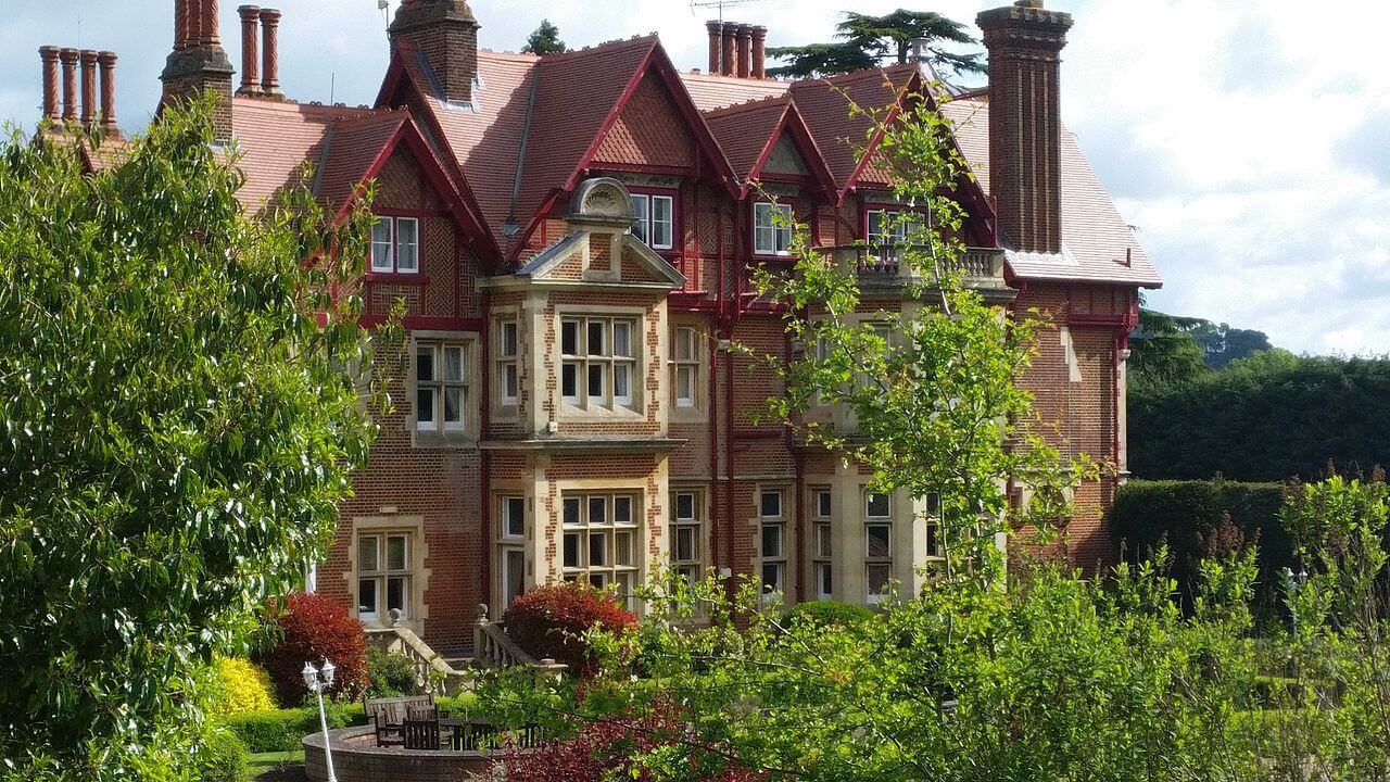 The Best Hertfordshire Castles and Stately Homes – Visit European Castles