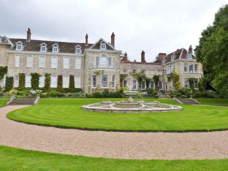 Explore the Historic Castles and Country Houses in East Sussex – Visit ...