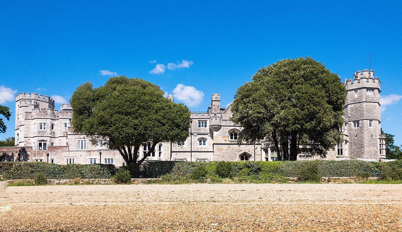 Explore the Fascinating Castles and Stately Homes in Hampshire – Visit ...